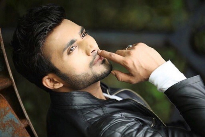 Rhea arrest, drug angle may affect Sushant film script: Lead actor ...