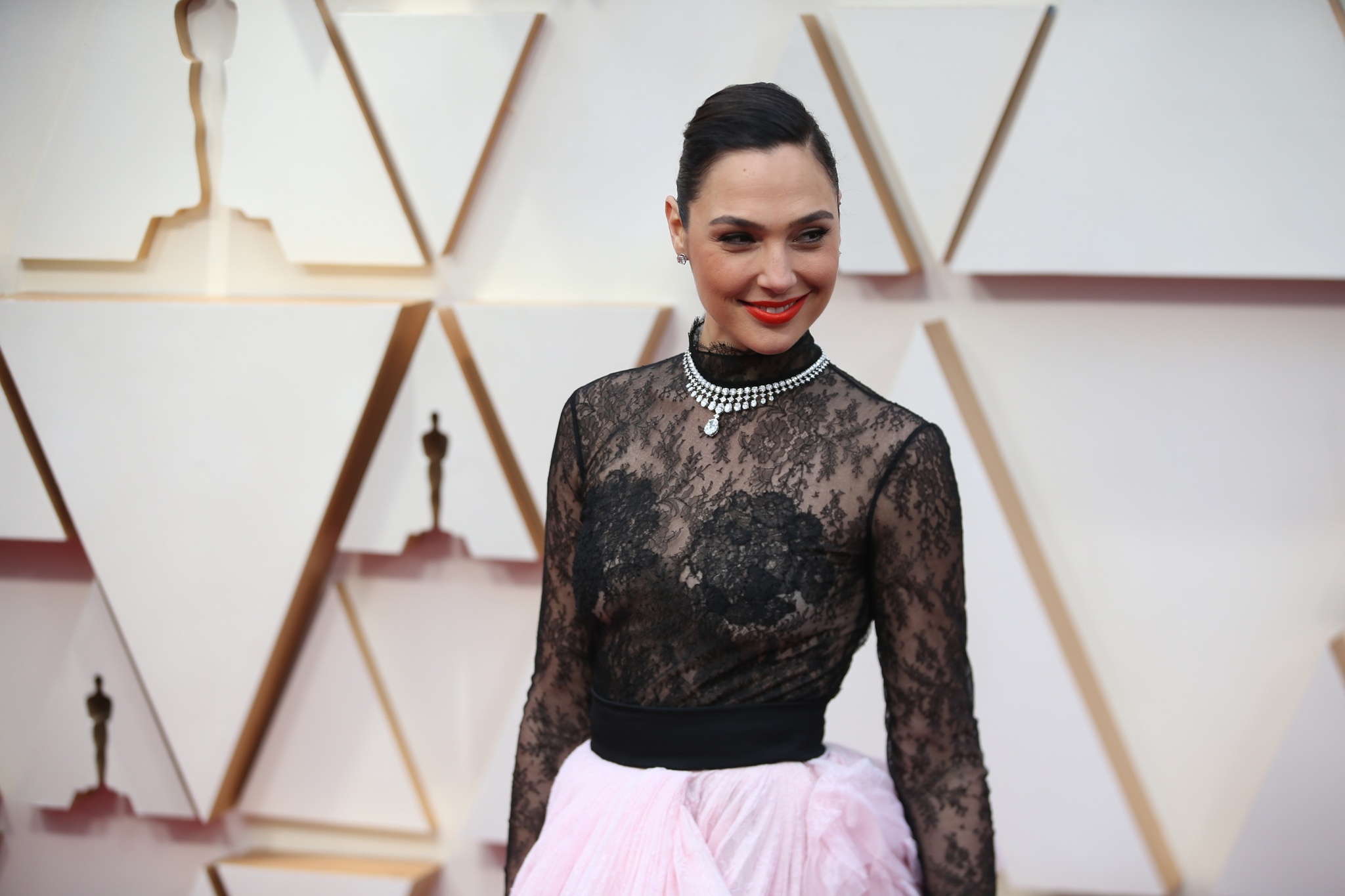 Gal Gadot teases crossover between Wonder Woman and Black Adam – BDC TV