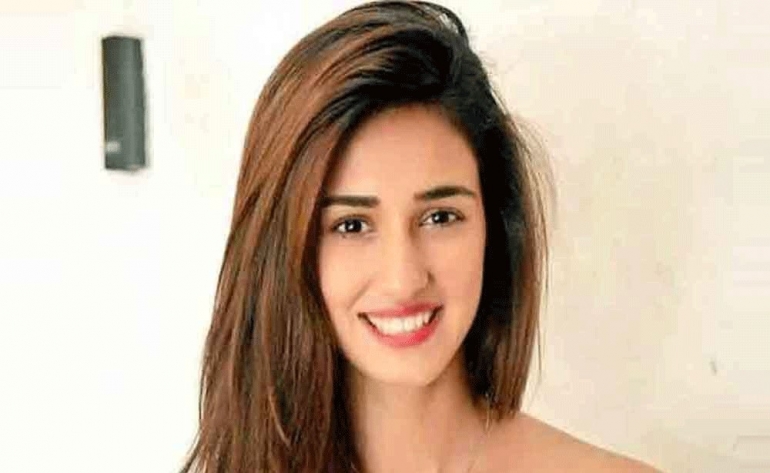 Disha Patani flaunts washboard abs – BDC TV