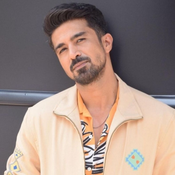 Akshay Kumar shares wrestler Brian Lee played The Undertaker in his ...